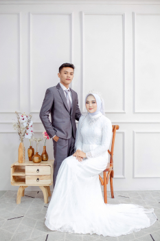 Website Pernikahan Dede setiawan dan Tini gusherliya